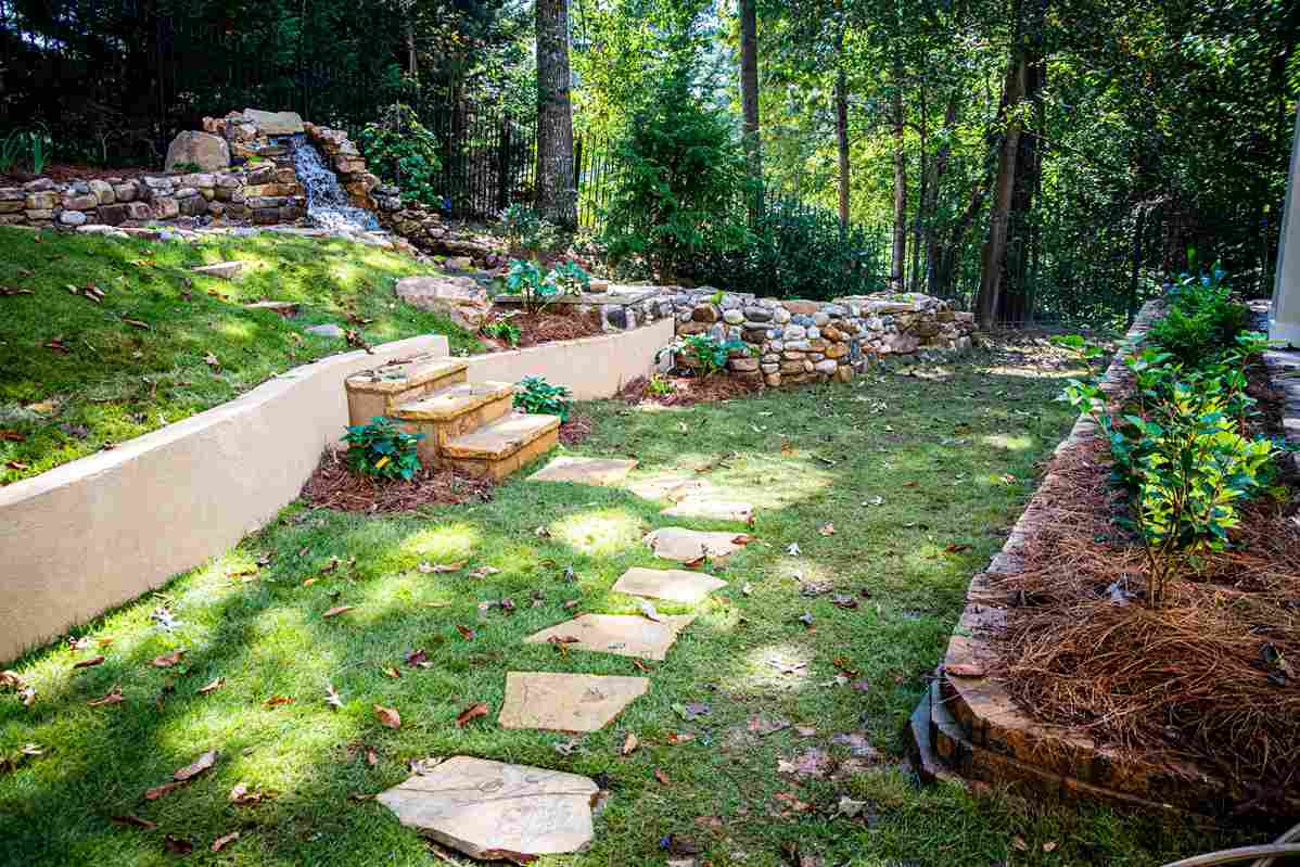 The Ultimate Guide To Native Plant Landscaping | Barefoot Garden Design